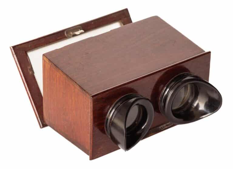 Stéréoscope à main - Stereoscopy History