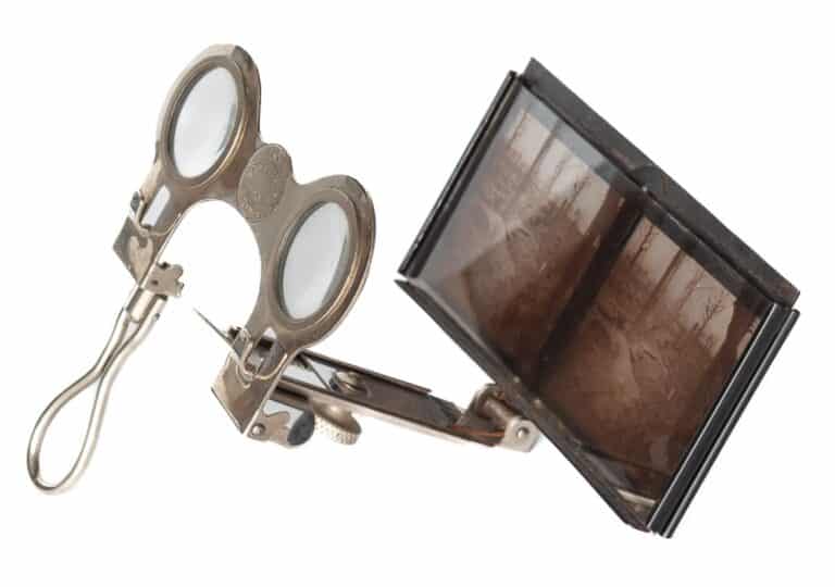 Stereoscopy History - A collection of stereoscopes, cameras and stereoviews